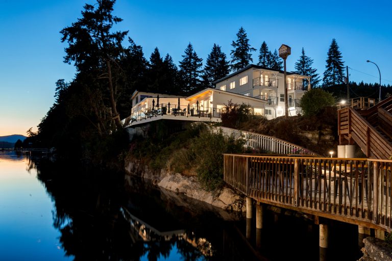 1948 Bar & Bistro - Ladysmith Chamber of Commerce
